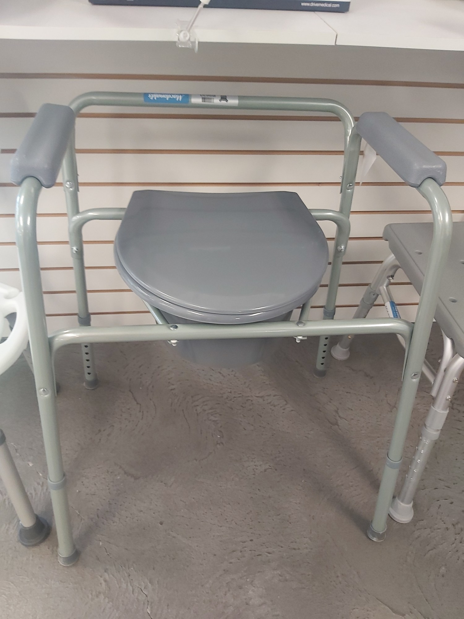commode-chair – First Nations Health Benefits